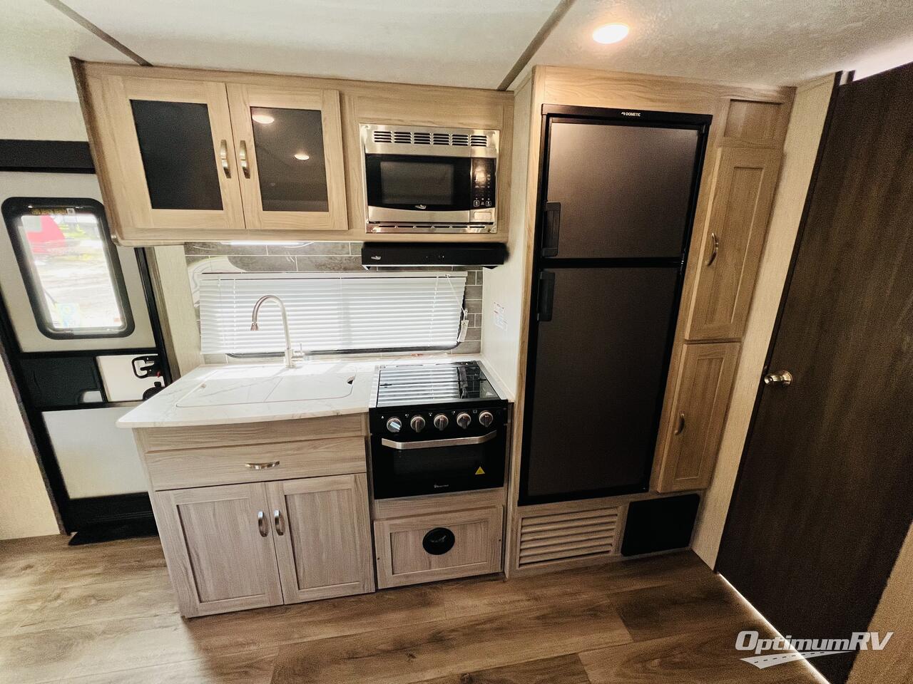 SOLD! - Used 2021 Coachmen Freedom Express Ultra Lite 248RBS Travel ...
