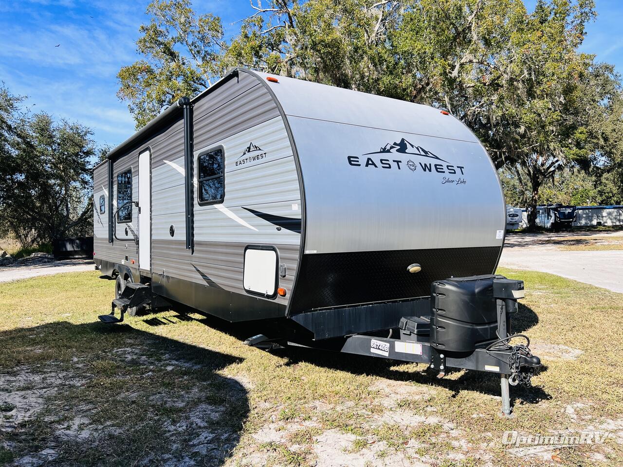 SOLD! - Used 2020 East To West Silver Lake 29 KRK Travel Trailer at ...