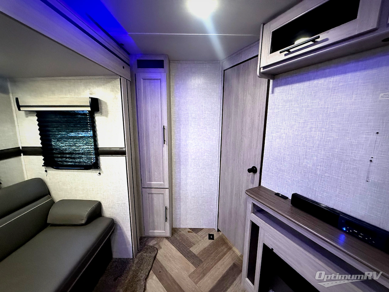 Used 2023 CrossRoads Zinger ZR333DB Travel Trailer at Optimum RV ...