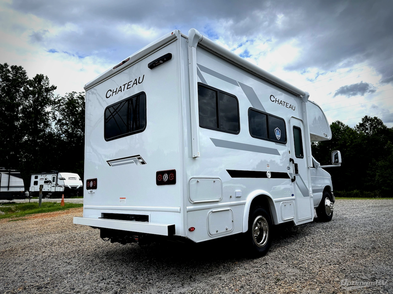 New 2026 Thor Chateau 19Z Motor Home Class C at Optimum RV ...