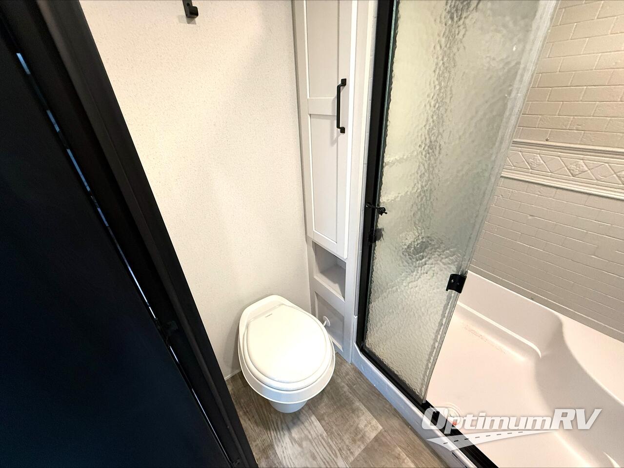 SOLD! - New 2025 Palomino Puma Destination 402LFT Destination Trailer ...