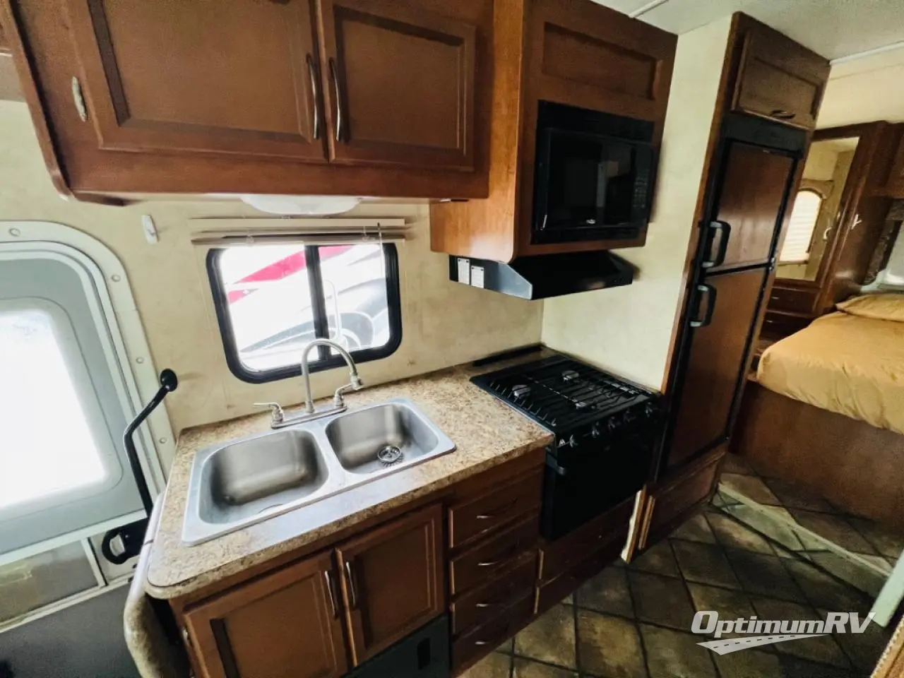 SOLD! - Used 2013 Thor FREEDOM ELITE 26T Motor Home Class C at Optimum ...