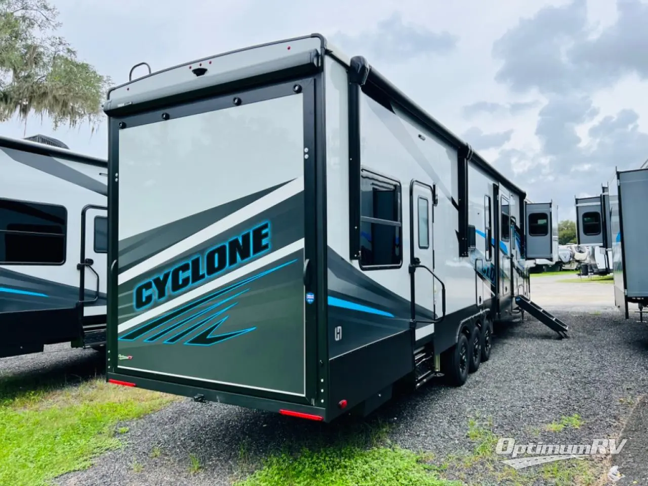 SOLD! - New 2025 Heartland Cyclone 4008 Fifth Wheel at Optimum RV ...